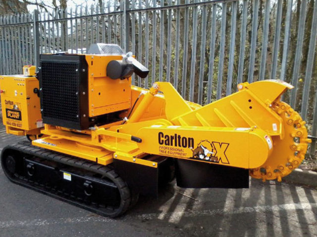 Dessouchage d’arbre par rognage de la souche | Le Savoir Vert